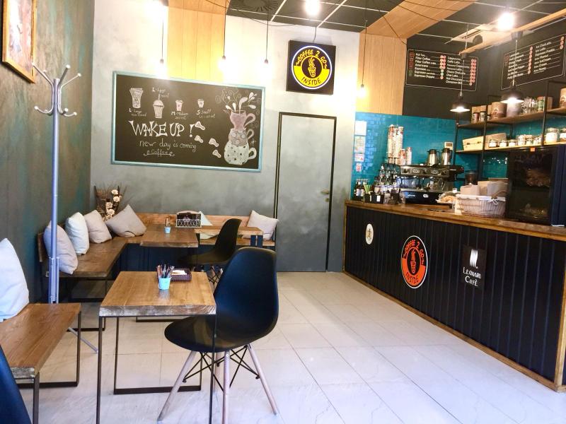 Coffee 2 Go a deschis trei locaţii cu un design interior nou