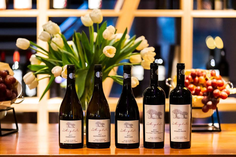 La Migdali, cramă ce deține plantații certificate bio în Dealu Mare, a ...